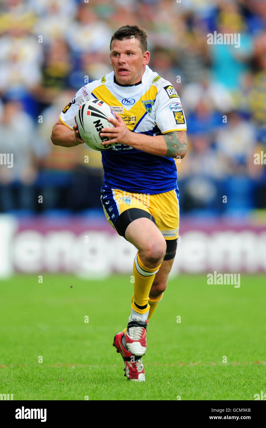 Wolves ampics hi-res stock photography and images - Alamy