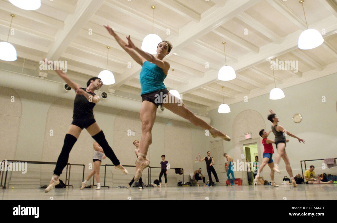 Les Ballets Trockadero De Monte Carlo Rehearsal - New York Stock Photo ...