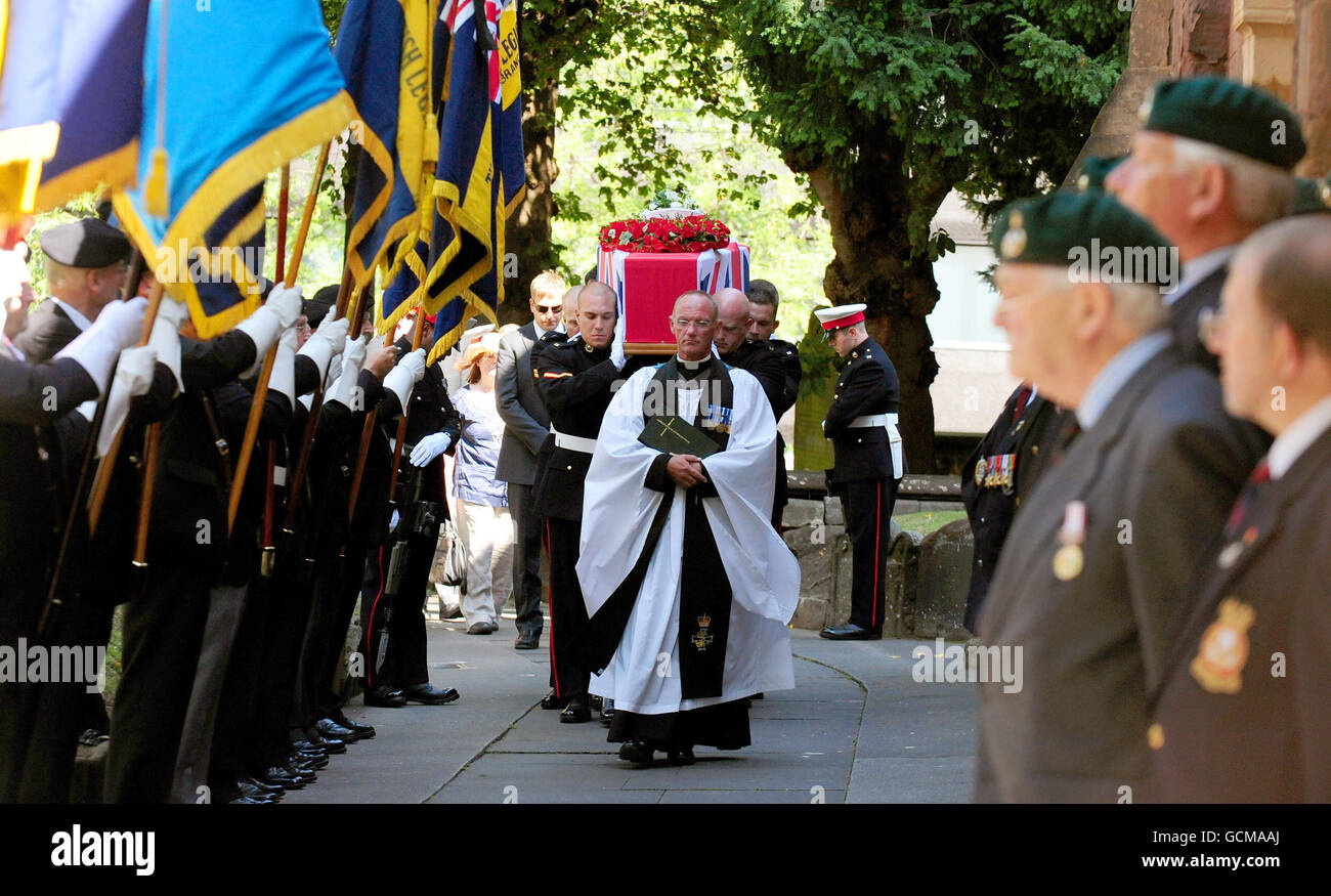 The coffin marine jonathan crookes hi-res stock photography and images ...