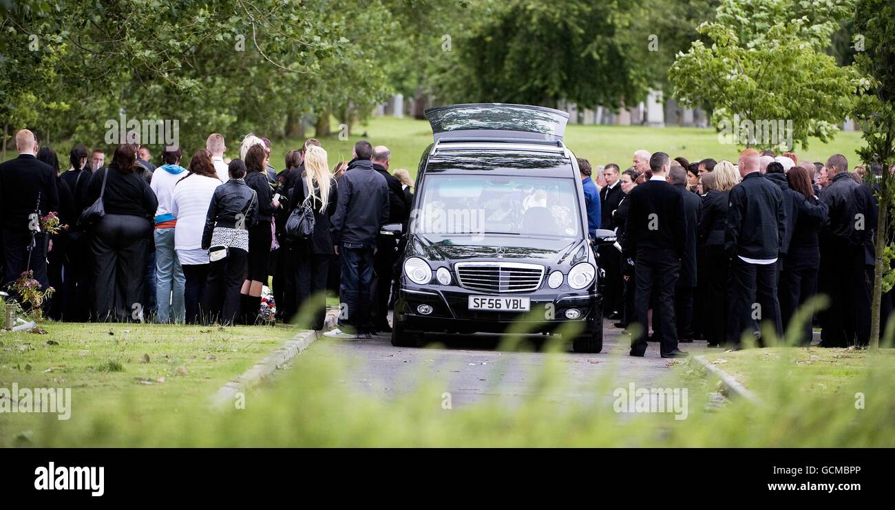 Mourners at the burial of Zoe Nelson at Cambusnethan Cemetery, North ...