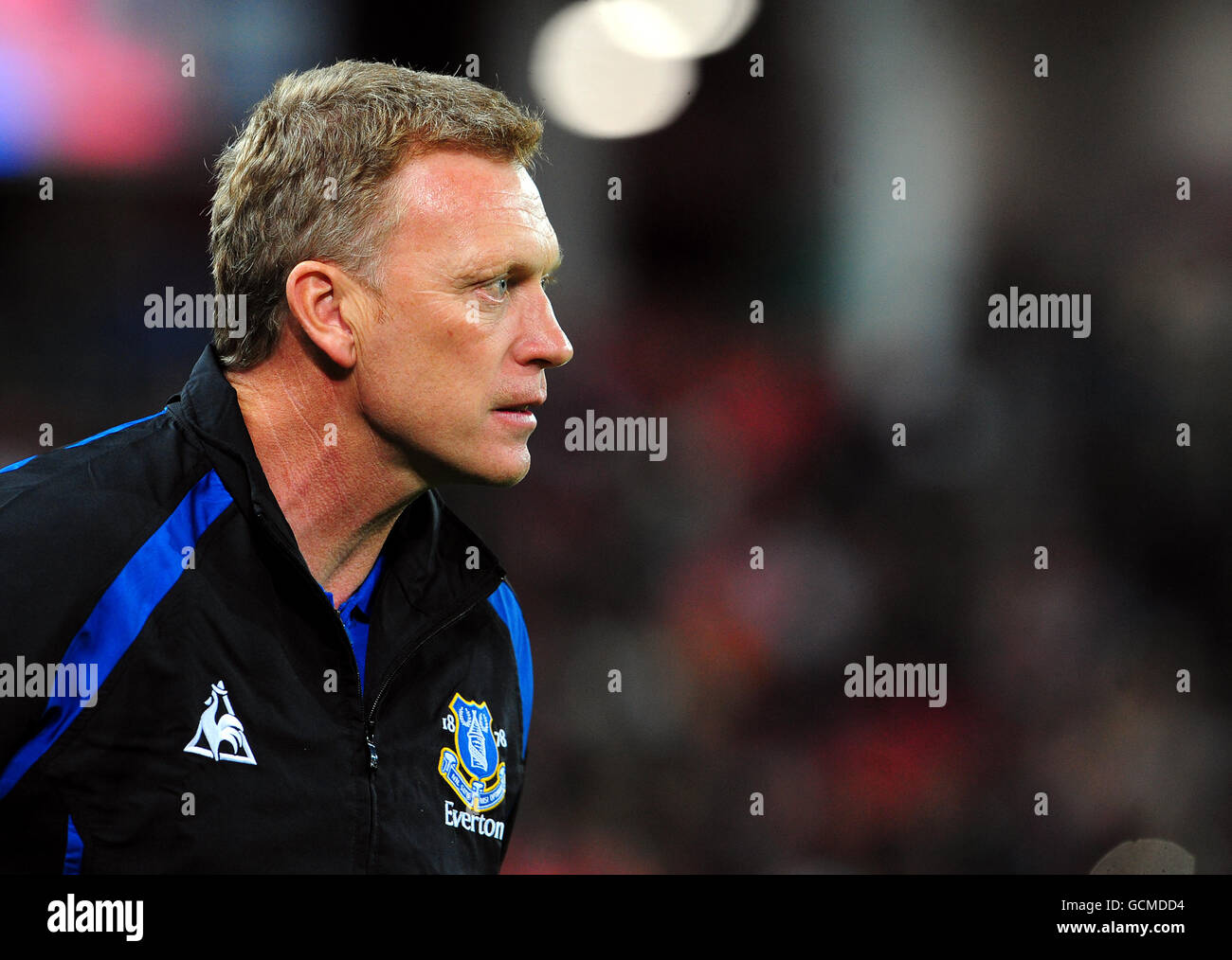 Stadium roar hi-res stock photography and images - Alamy