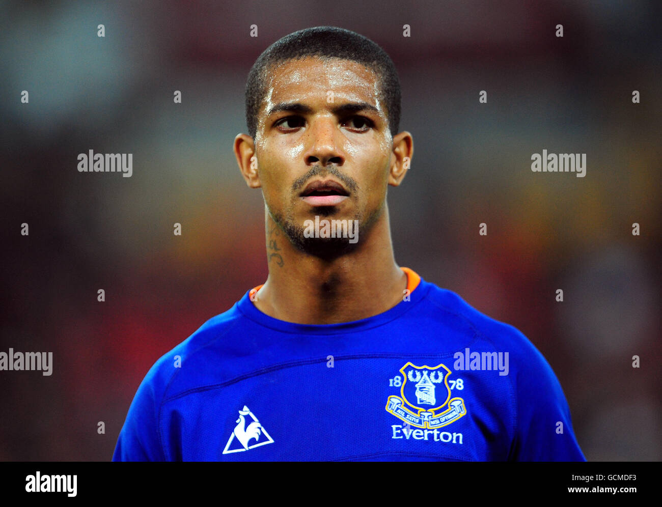 Stadium roar hi-res stock photography and images - Alamy