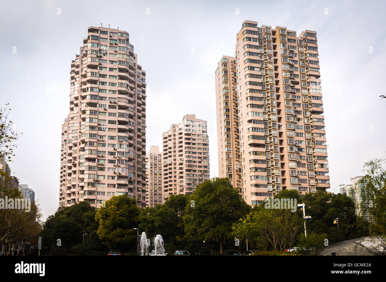 modern residential living towers of shanghai china Stock Photo - Alamy
