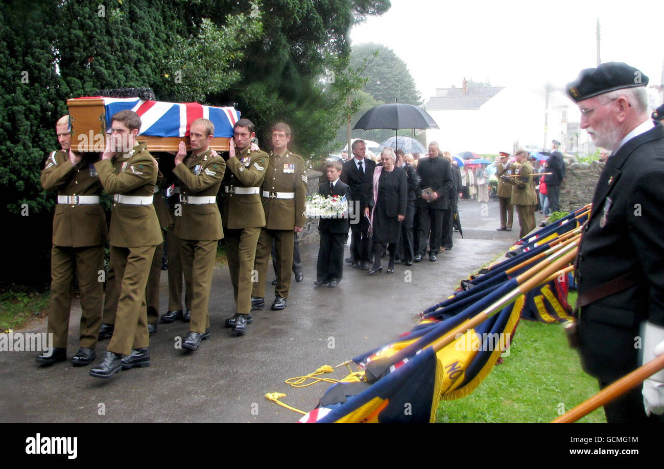 Bombardier samuel robinson funeral hi-res stock photography and images ...