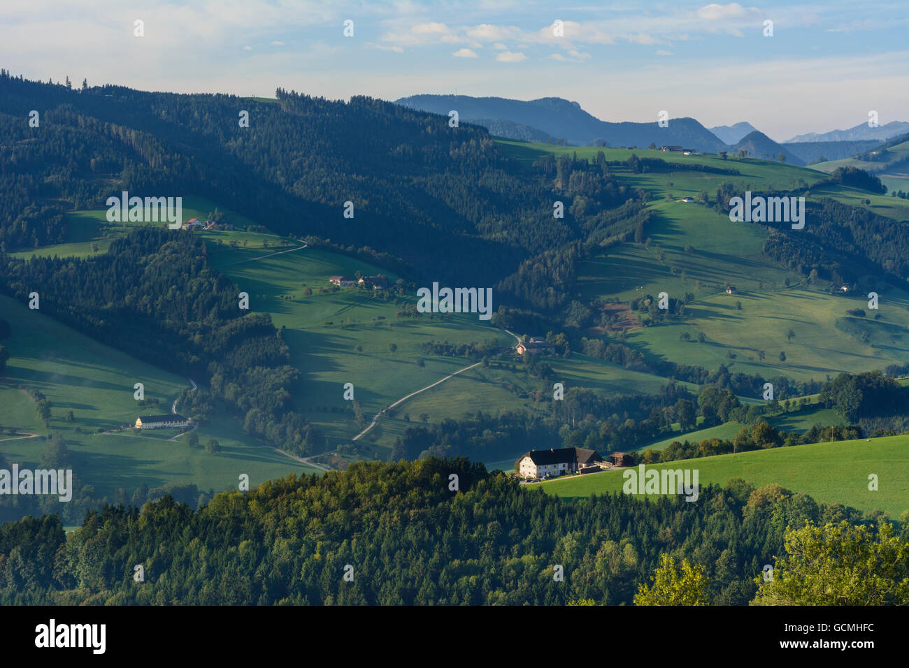 Waidhofen an der ybbs square yard houses hi-res stock photography and ...