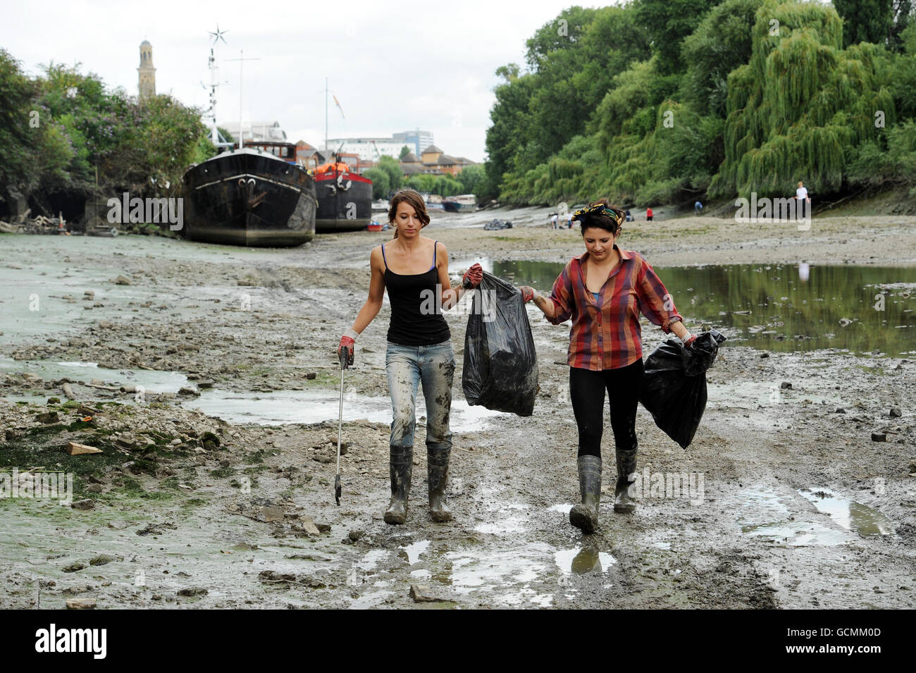 Thames clean up Stock Photo - Alamy