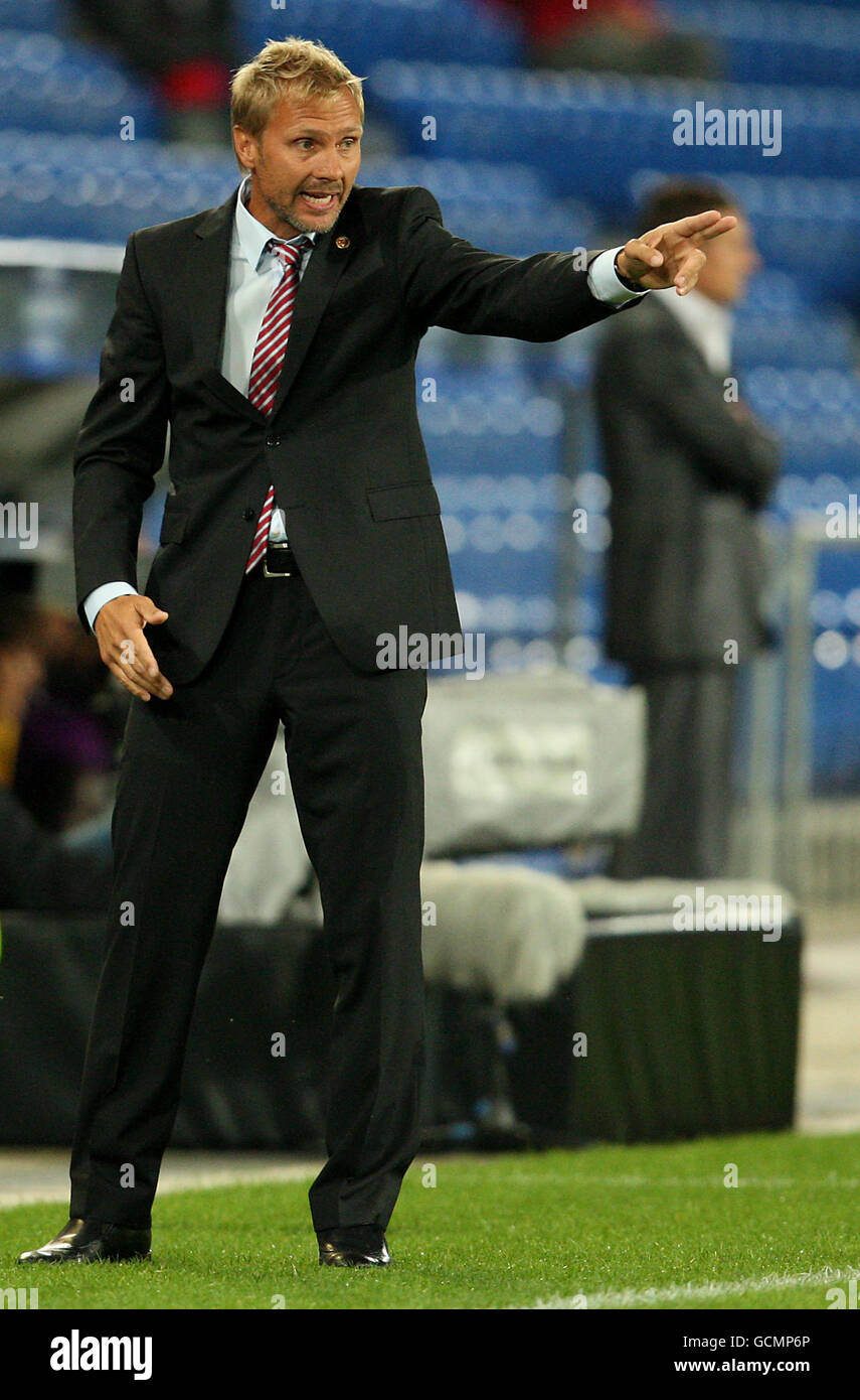 Fc basel coach thorsten fink hi-res stock photography and images - Alamy