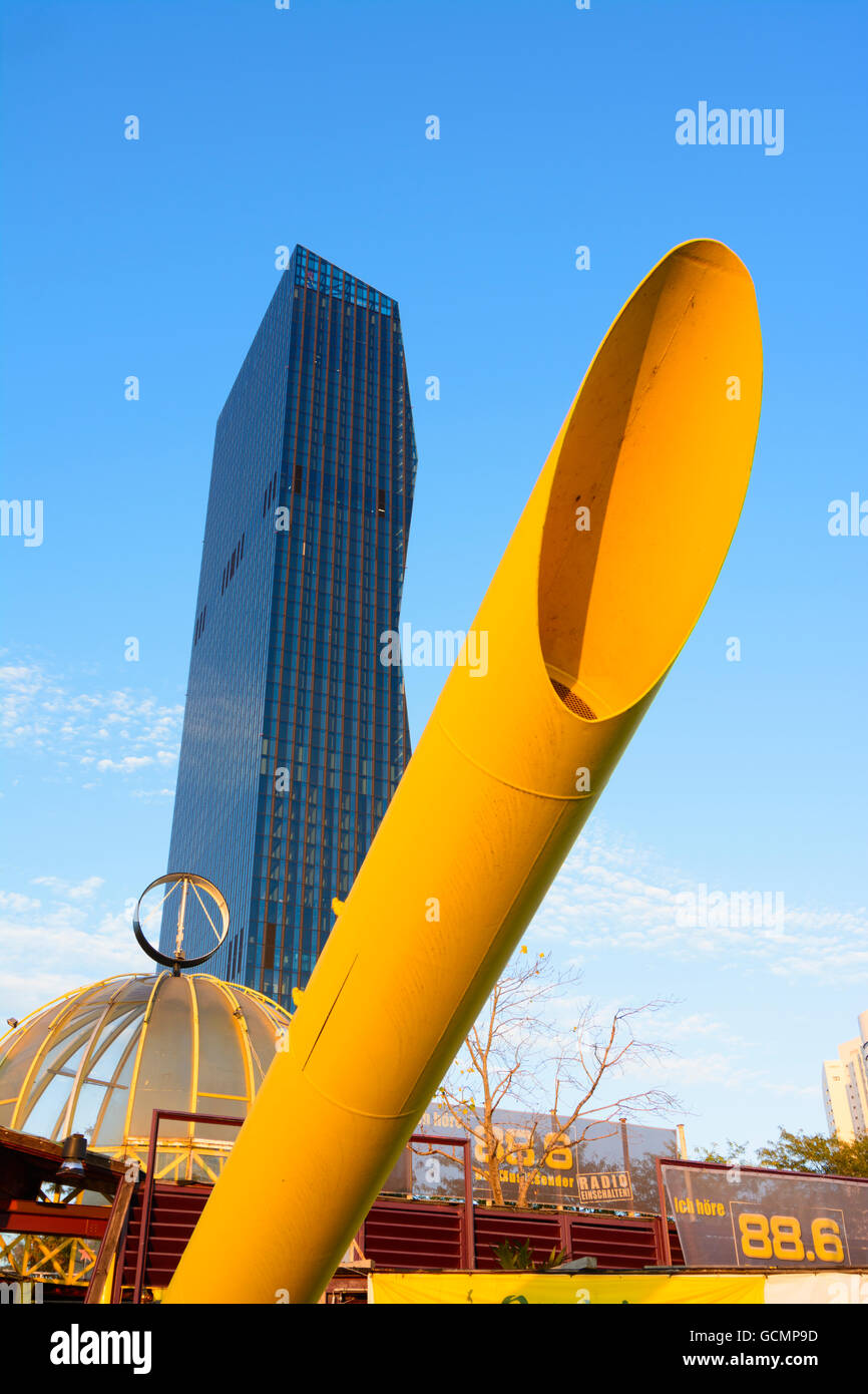 Modern pontoon hi-res stock photography and images - Alamy