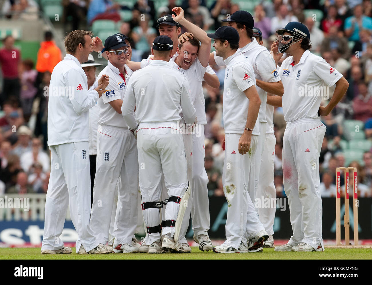 To claim third wicket day hi-res stock photography and images - Alamy