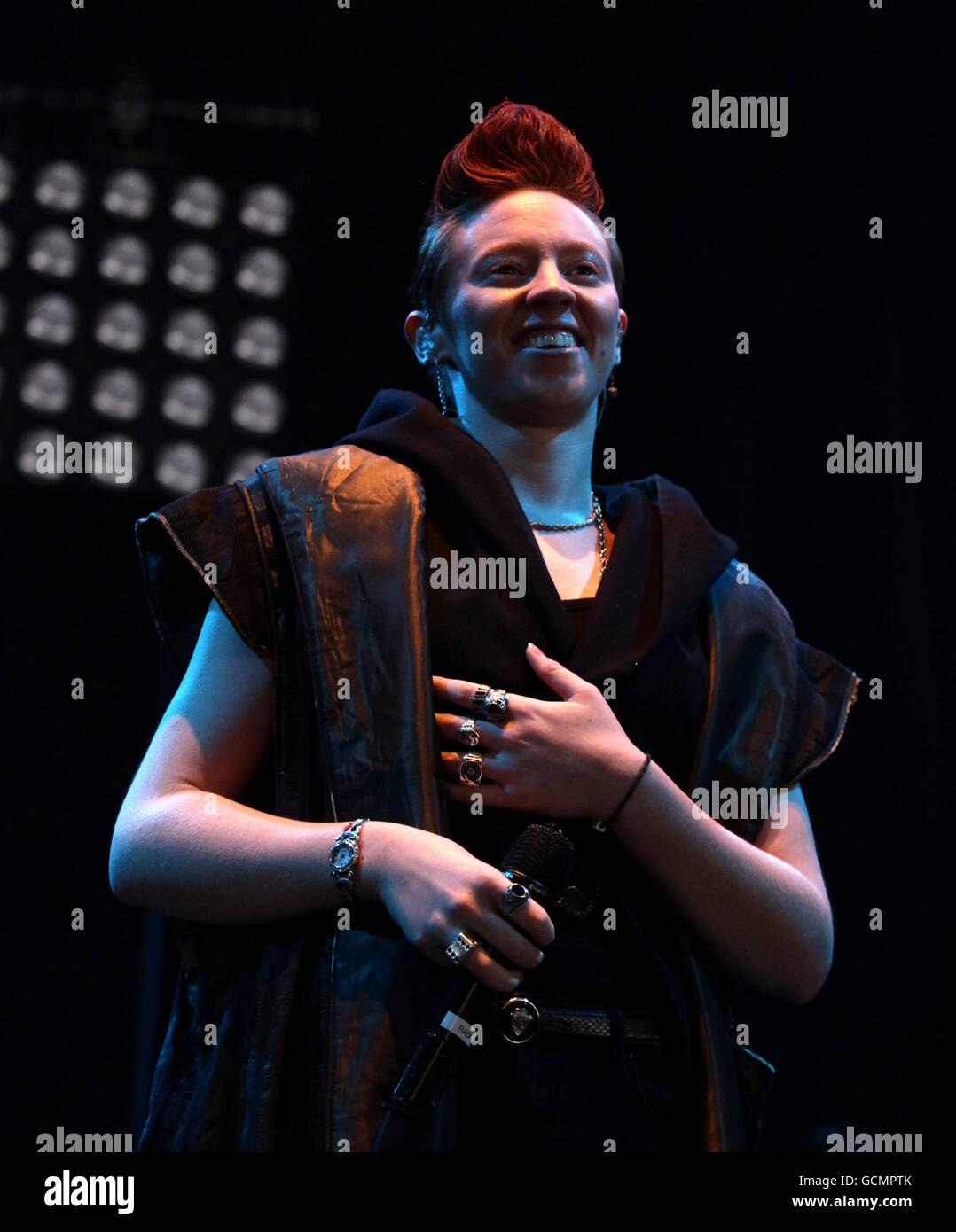 Elly Jackson of La Roux performing on the Nissan Juke Arena, during the ...