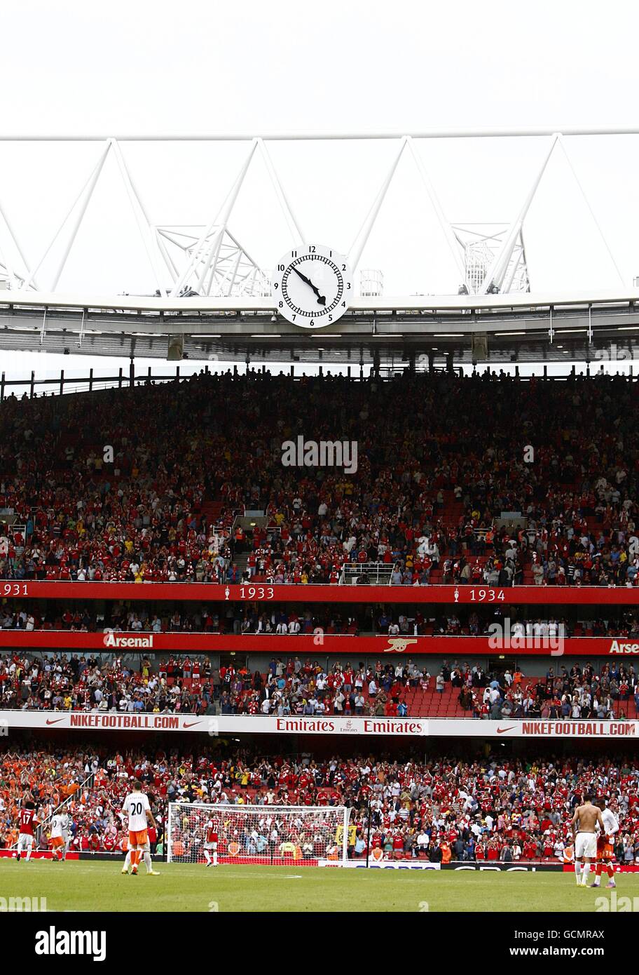 A general view of the clock end at the Emirates Stadium Stock Photo - Alamy
