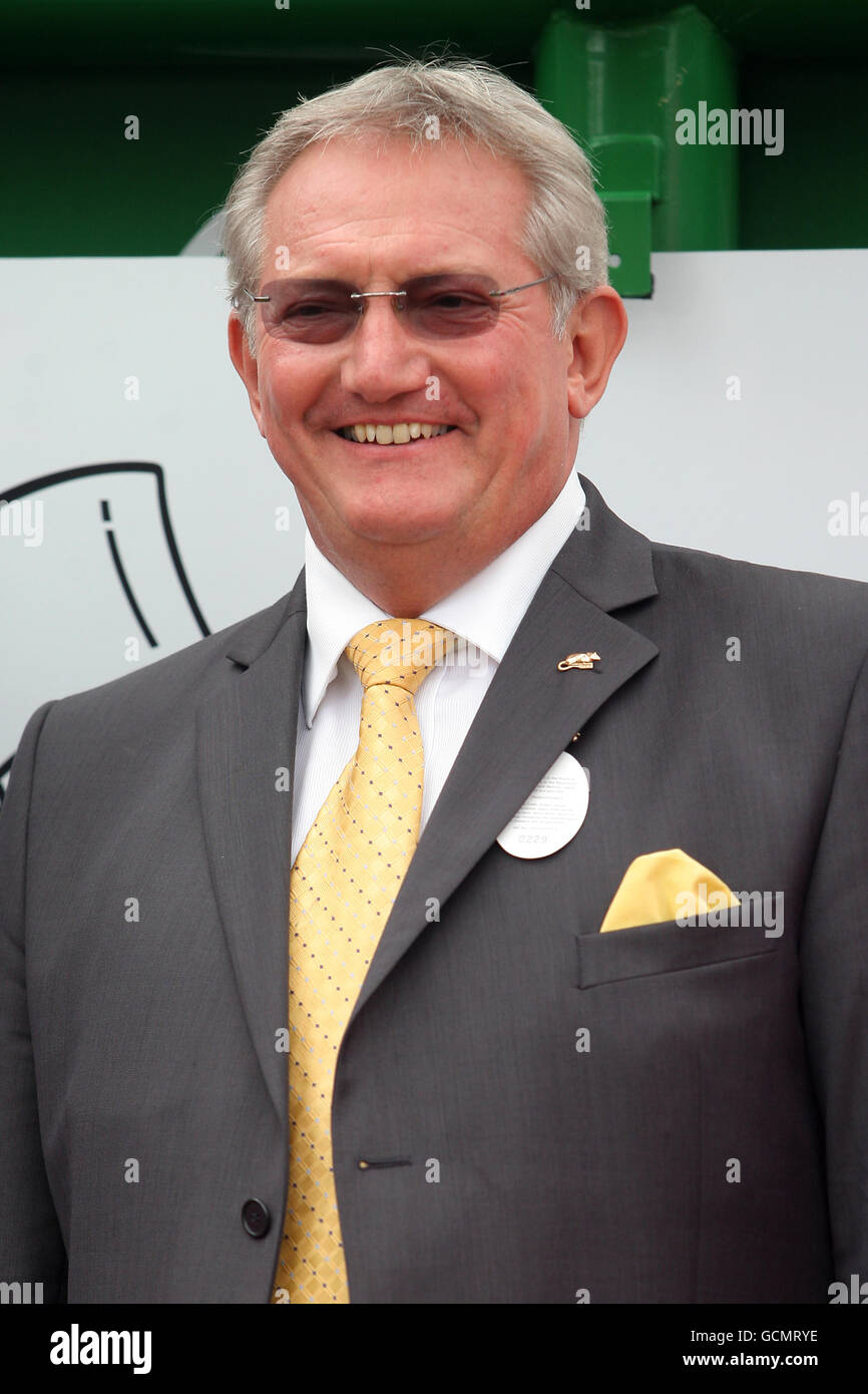 Graham cole hi-res stock photography and images - Alamy