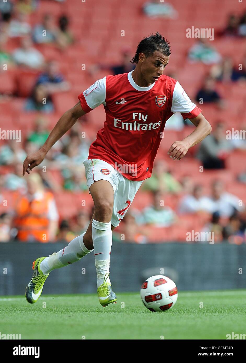 Marouane chamakh arsenal hi-res stock photography and images - Alamy