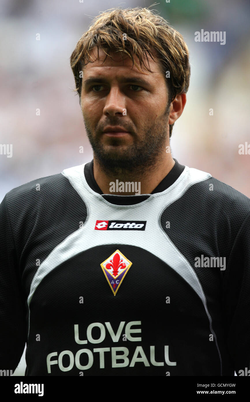 Sebastian frey hi-res stock photography and images - Alamy