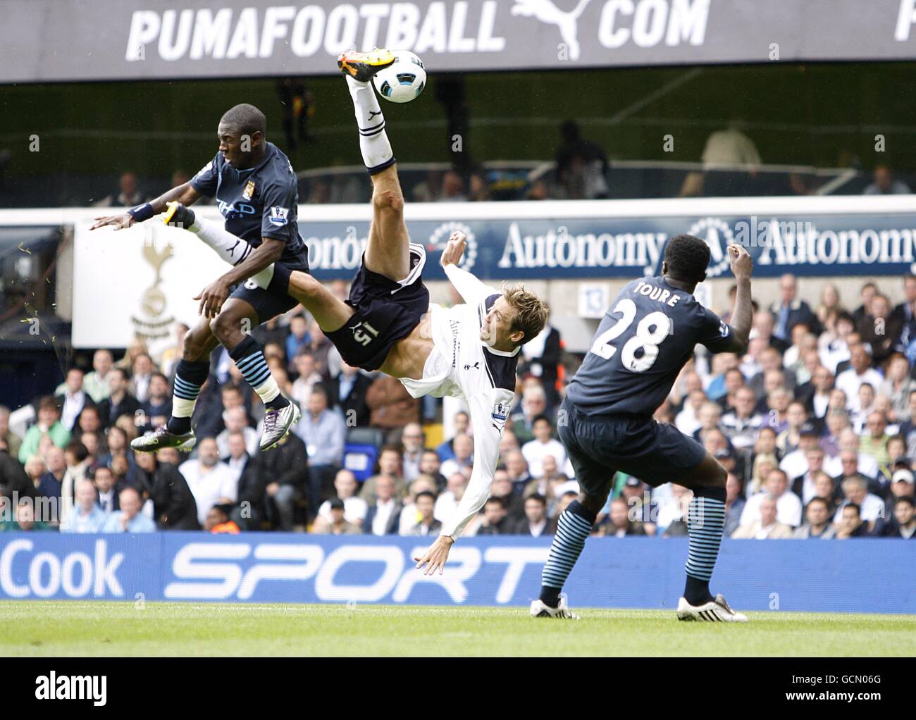 Acrobatic goal hi-res stock photography and images - Alamy