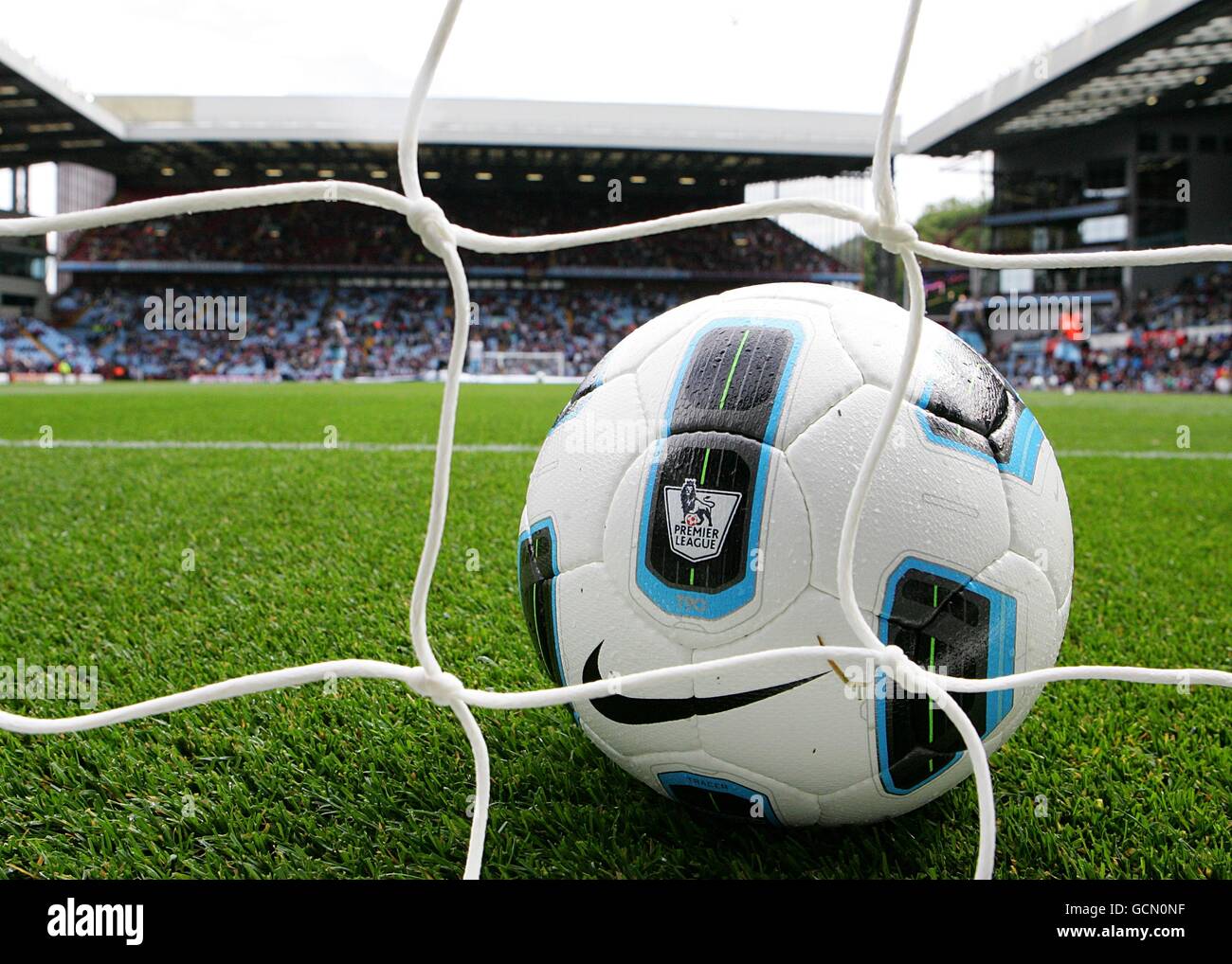 Soccer ball in net hi-res stock photography and images - Alamy
