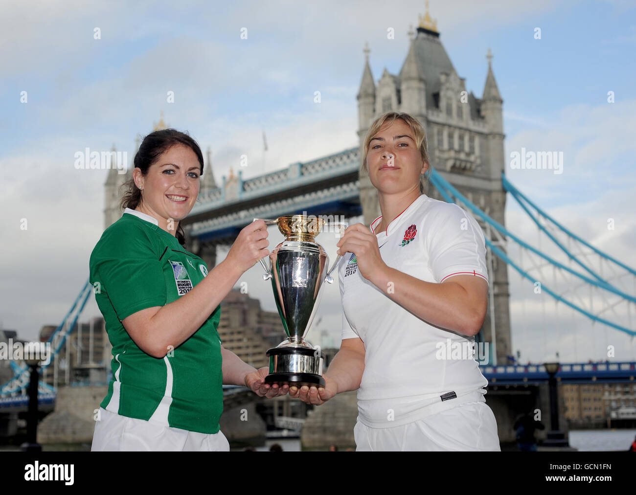 Ireland's captain Fiona Coghlan and England's captain Catherine Spencer ...