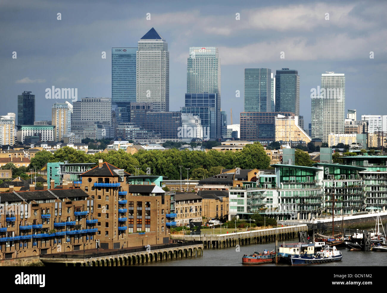 City Views - London. General view of Canary Wharf, London Stock Photo ...