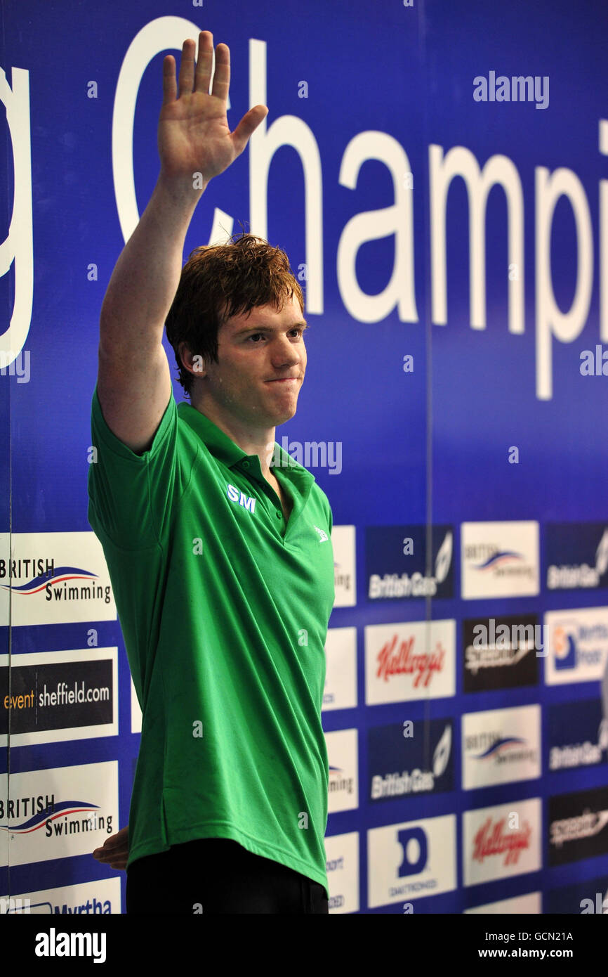 Metros mens hi-res stock photography and images - Alamy