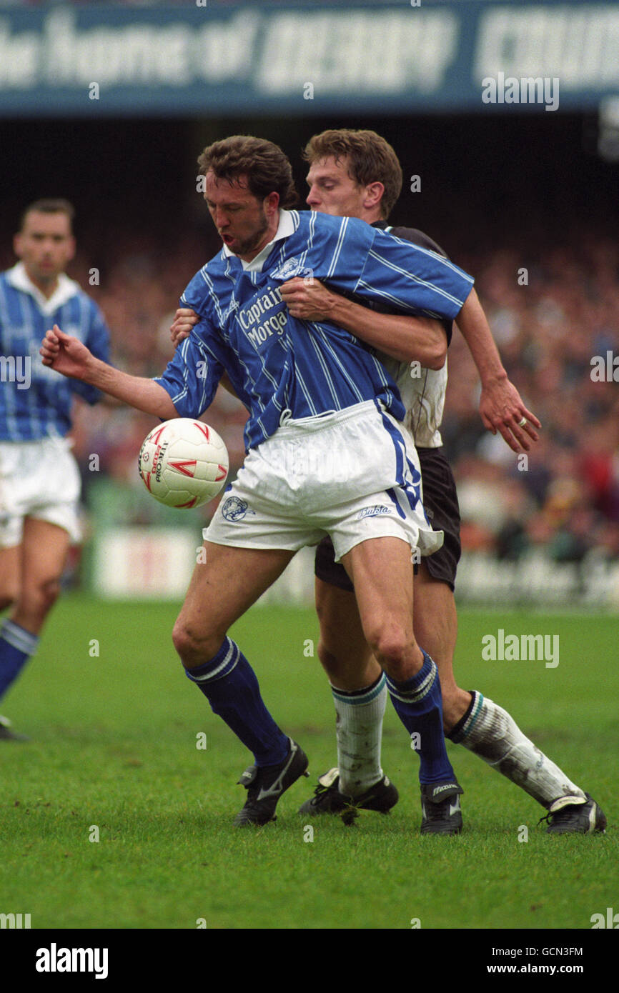 DAVE MITCHELL, MILLWALL, KEEPS CRAIG SHORT, DERBY COUNTY OFF THE BALL ...