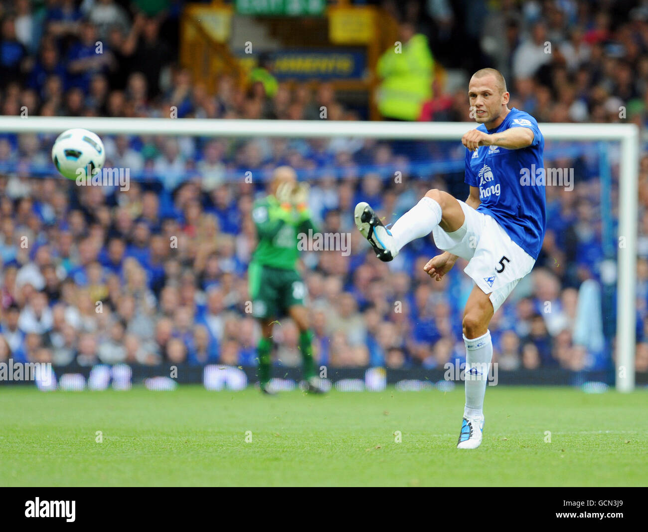 Evertons johnny heitinga barclays premier league match goodison park hi ...