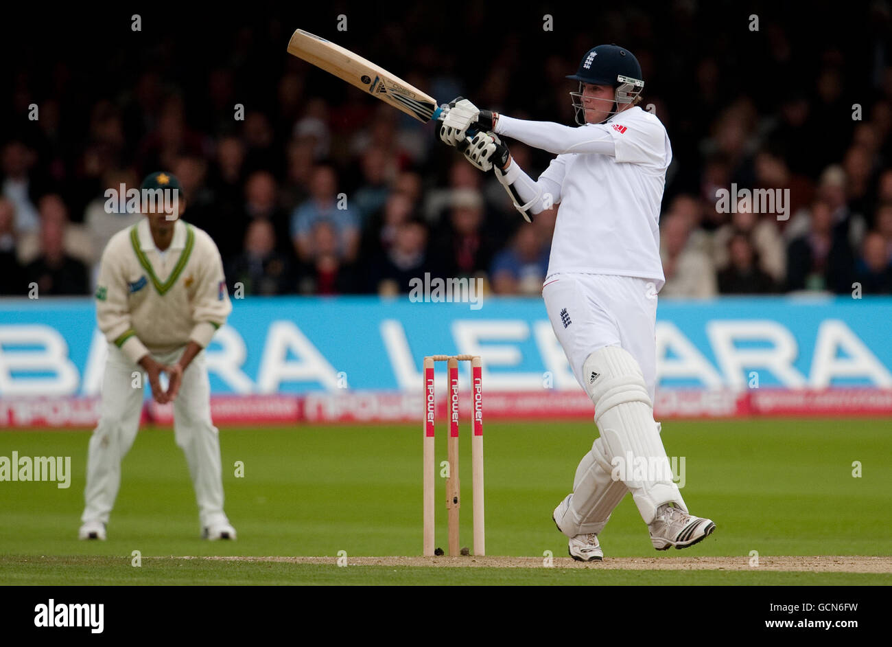Cricket fourth npower test hi-res stock photography and images - Alamy