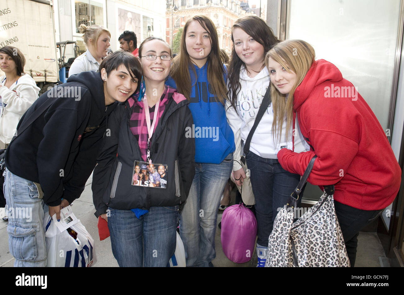 From left kylie and caroline hi-res stock photography and images - Alamy