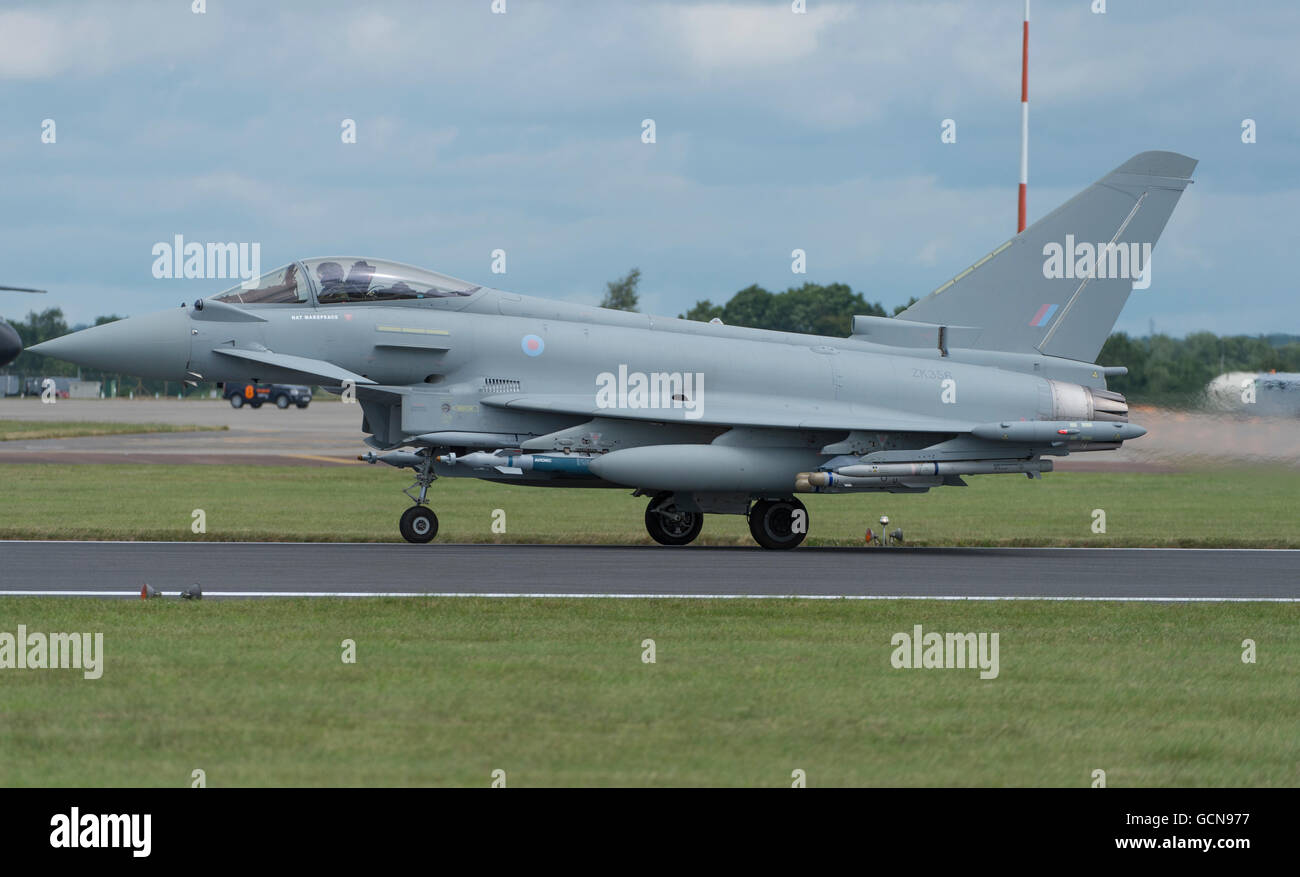 RAF tranche 3 Eurofighter Typhoon takes off at The 2016 Royal ...