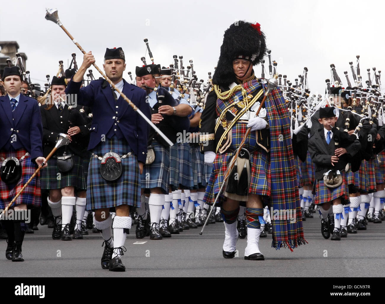 Square pipe hi-res stock photography and images - Alamy