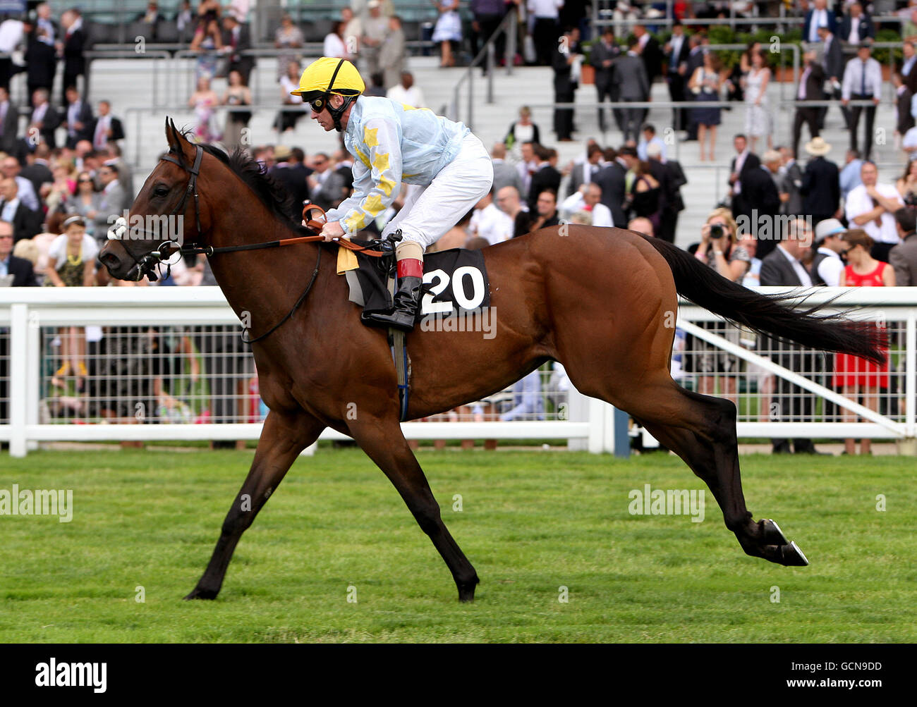 Macs hi-res stock photography and images - Alamy