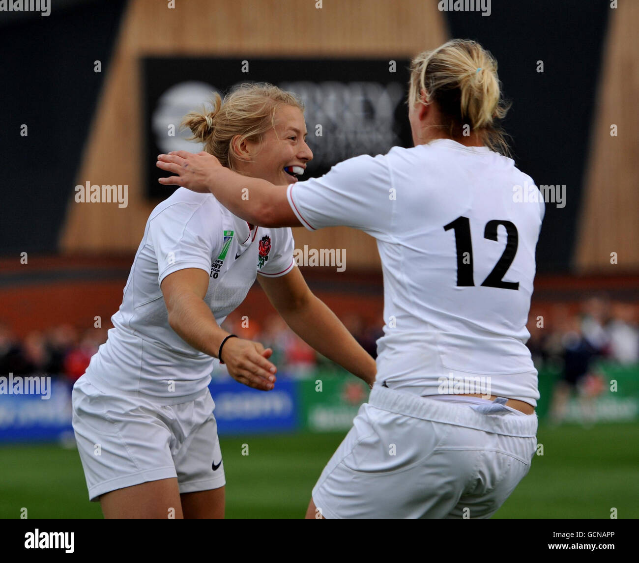 Rugbyu women half length mid celebrating mangdm ampics hi-res stock ...