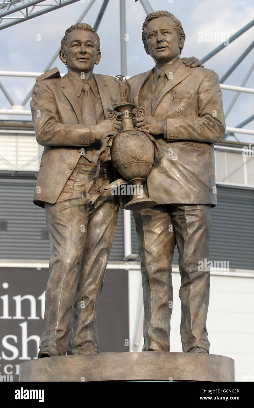 Brian clough and peter taylor statue unveiling hi-res stock photography ...