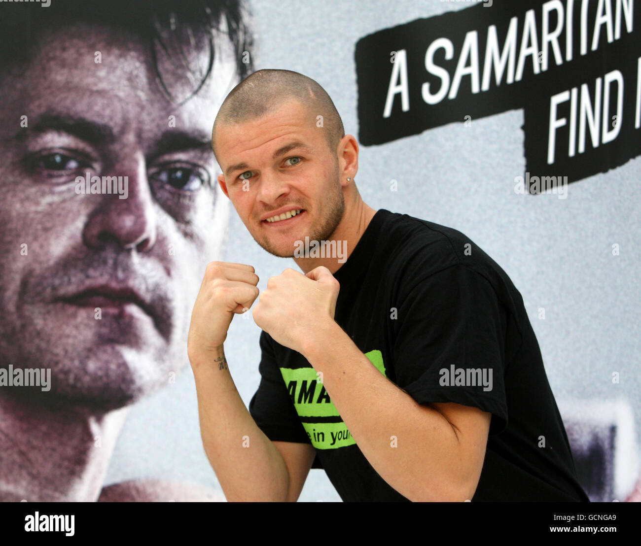 Samaritans Men on the Ropes campaign Stock Photo - Alamy