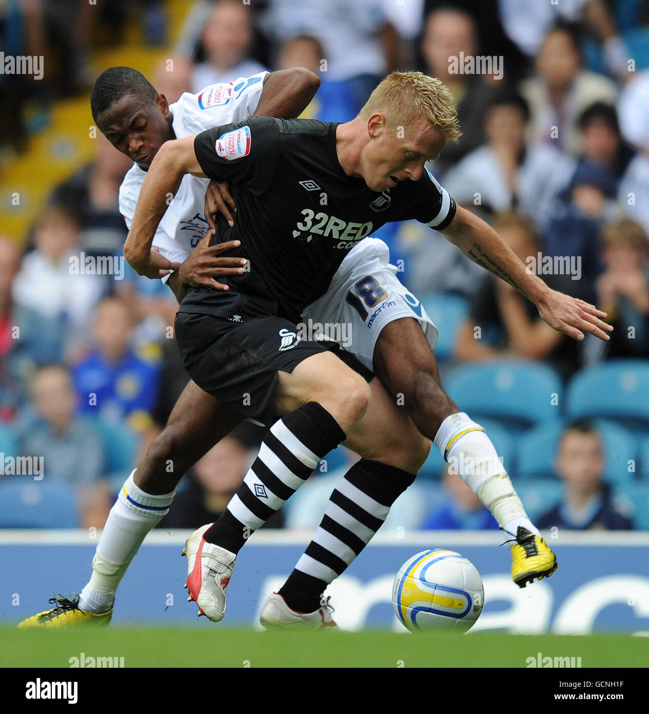 Leeds uniteds sanchez watt and swansea citys garry monk hi-res stock ...