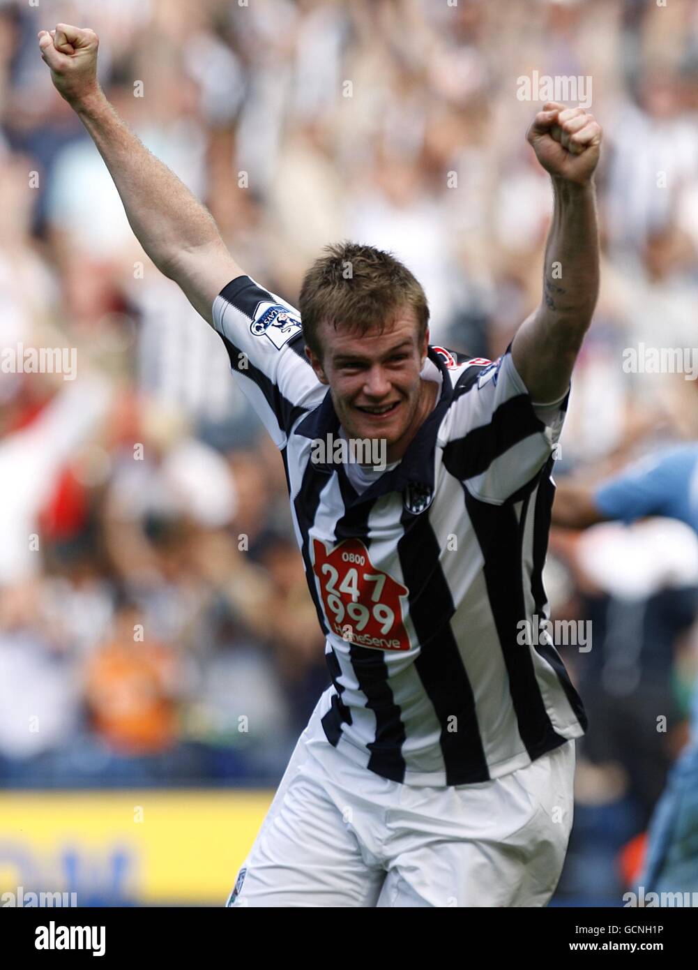 West bromwich albions chris brunt celebrates scoring his sides goal hi ...