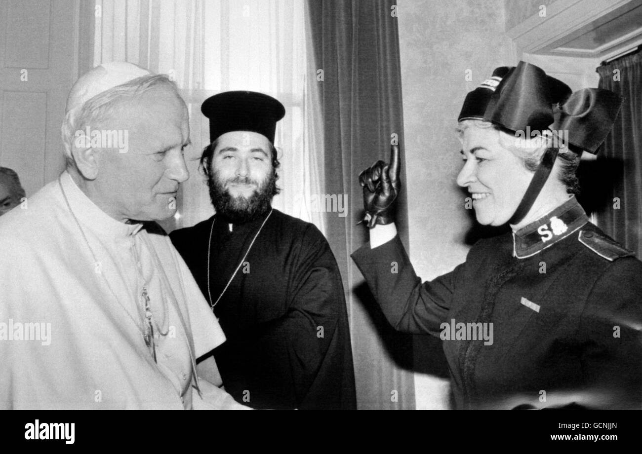 Religion - Pope John Paul II Visit to Britain - Edinburgh - 1982 Stock ...