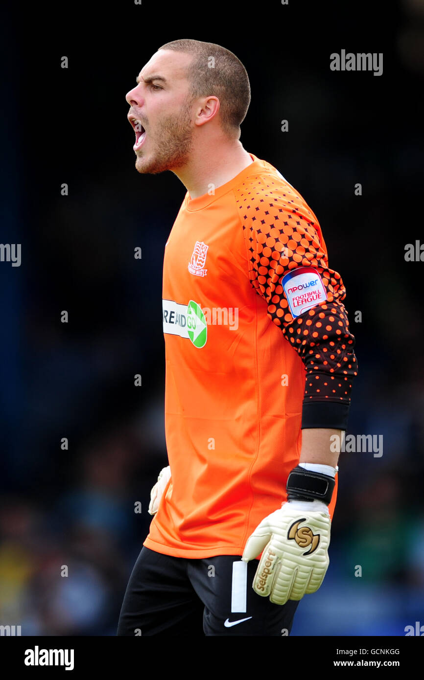 Southend united goalkeeper glenn morris hi-res stock photography and ... Southend united goalkeeper glenn morris hi-res stock photography and ...