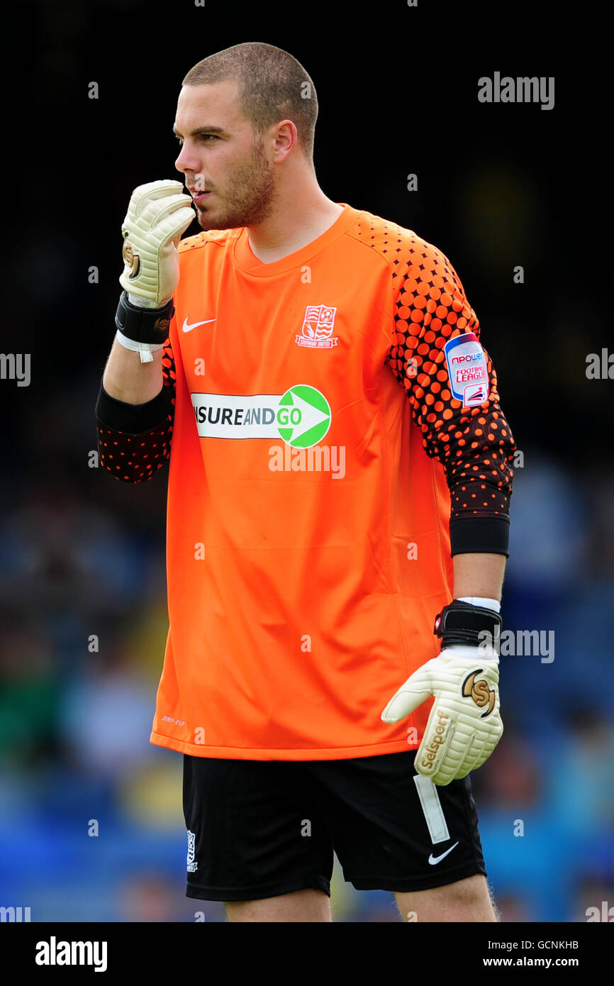 Southend united goalkeeper glenn morris hi-res stock photography and ... Southend united goalkeeper glenn morris hi-res stock photography and ...