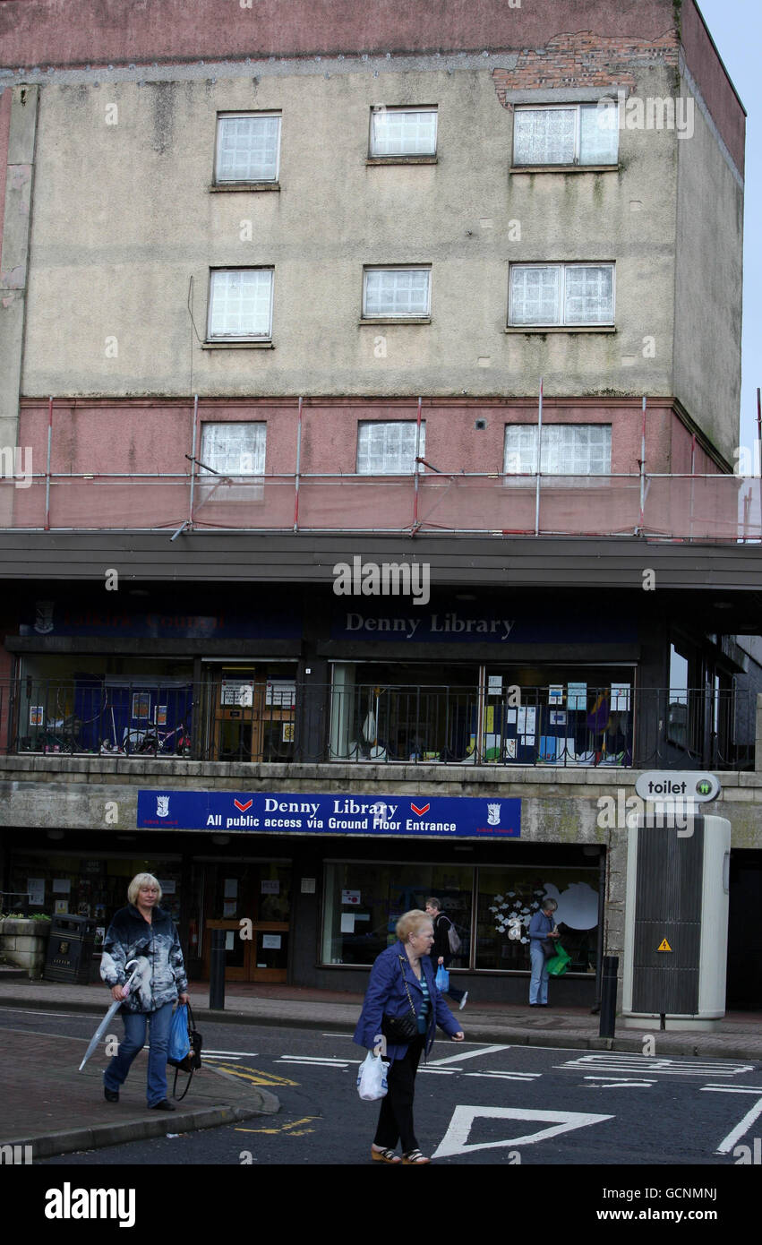 A general view denny town centre hi-res stock photography and images ...