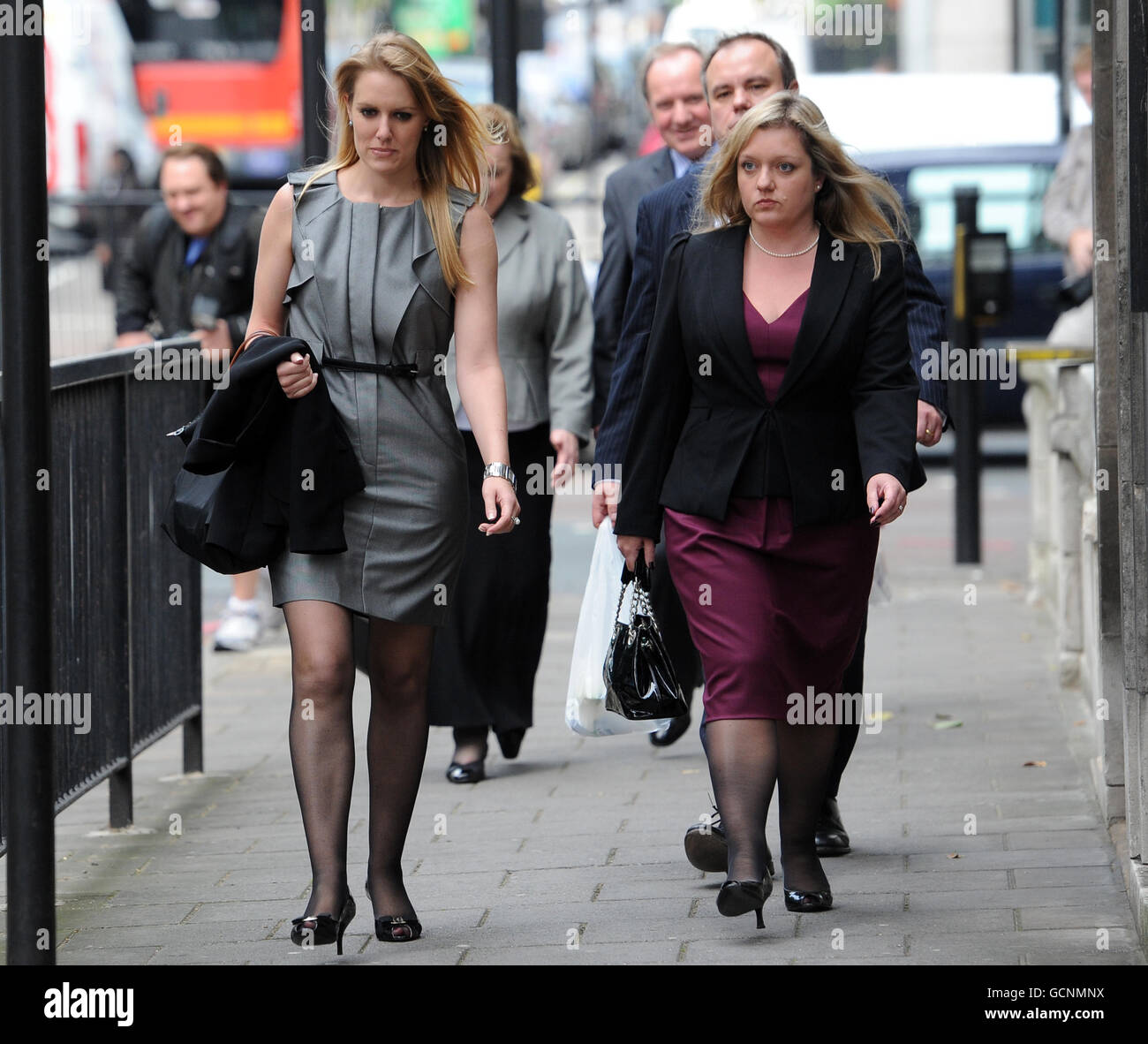 Charlotte Saunders (left) and Jennifer Saunders (right), sisters of ...