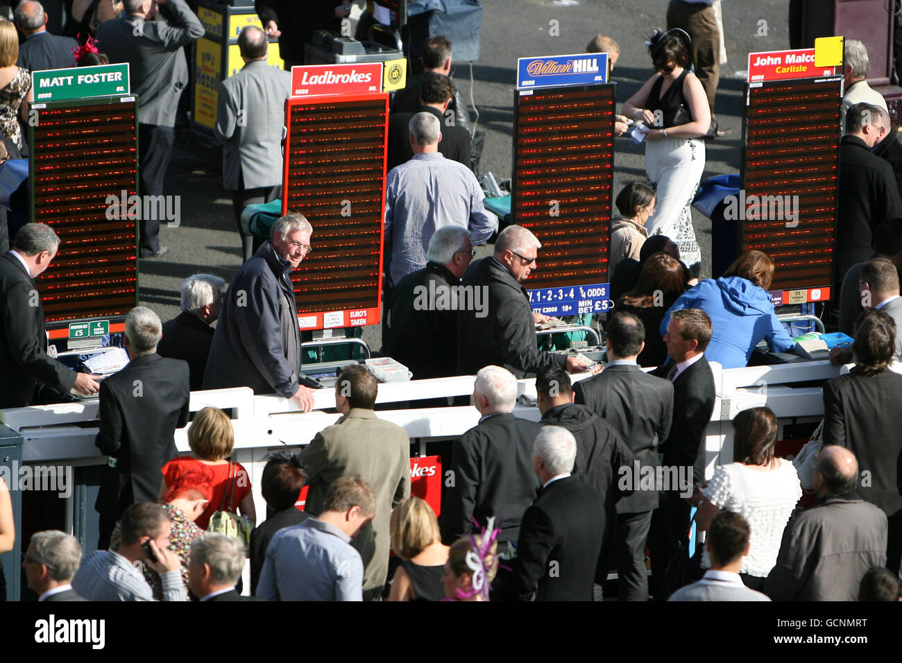 Bookmakers at ayr racecourse hi-res stock photography and images - Alamy