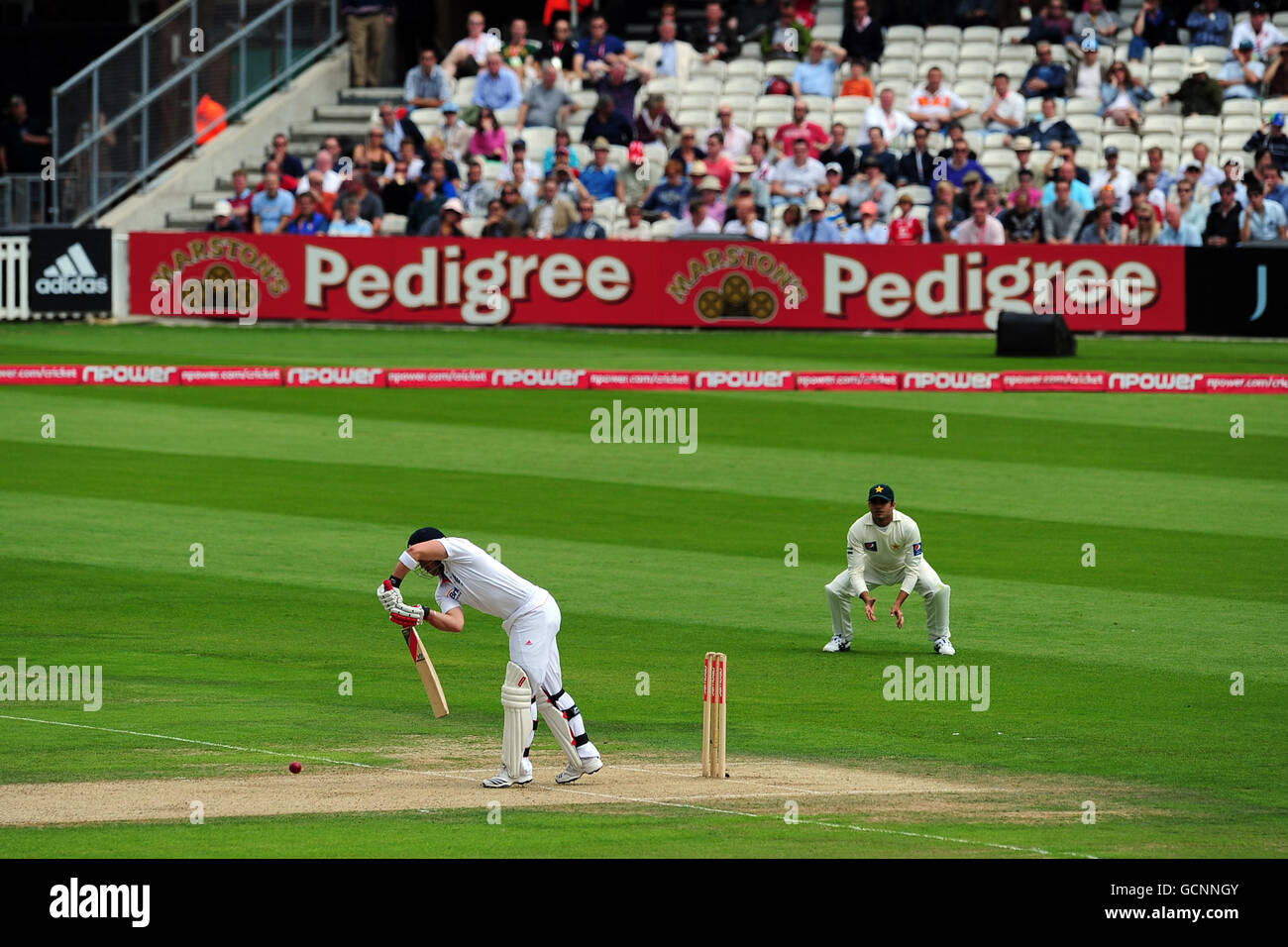 Signage at the brit oval hi-res stock photography and images - Alamy