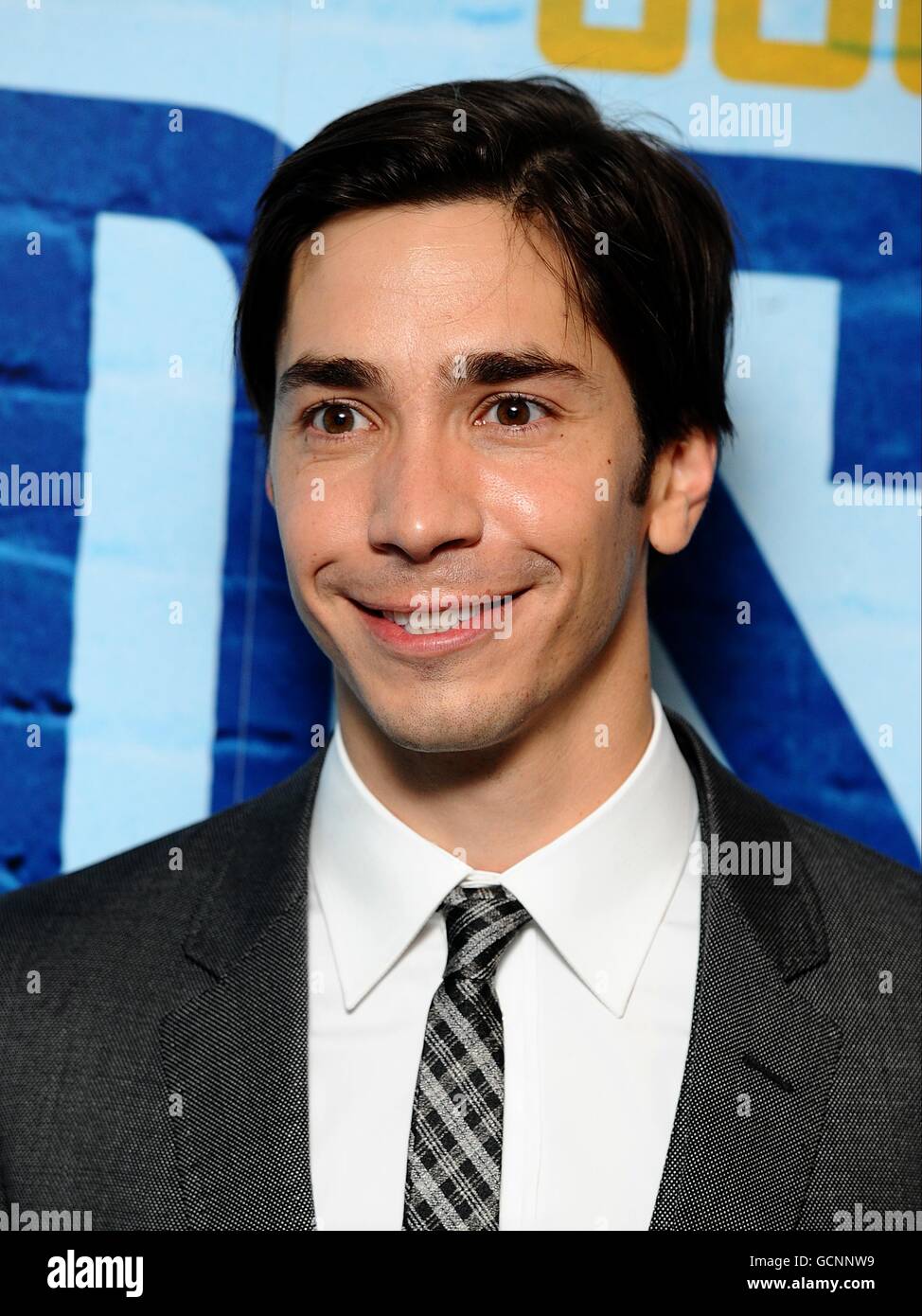 Justin Long arriving for the world premiere of Going the Distance at ...