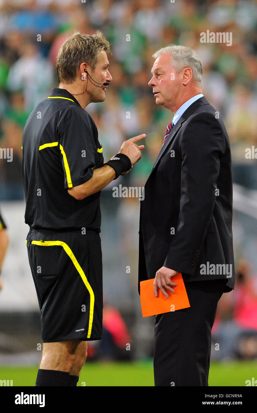 Vienna wien wien football sk manager hi-res stock photography and ...
