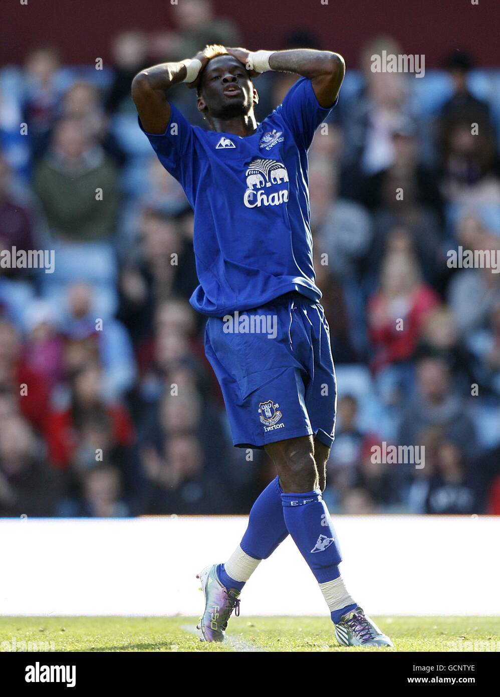 Evertons louis saha rues a missed chance hi-res stock photography and ...