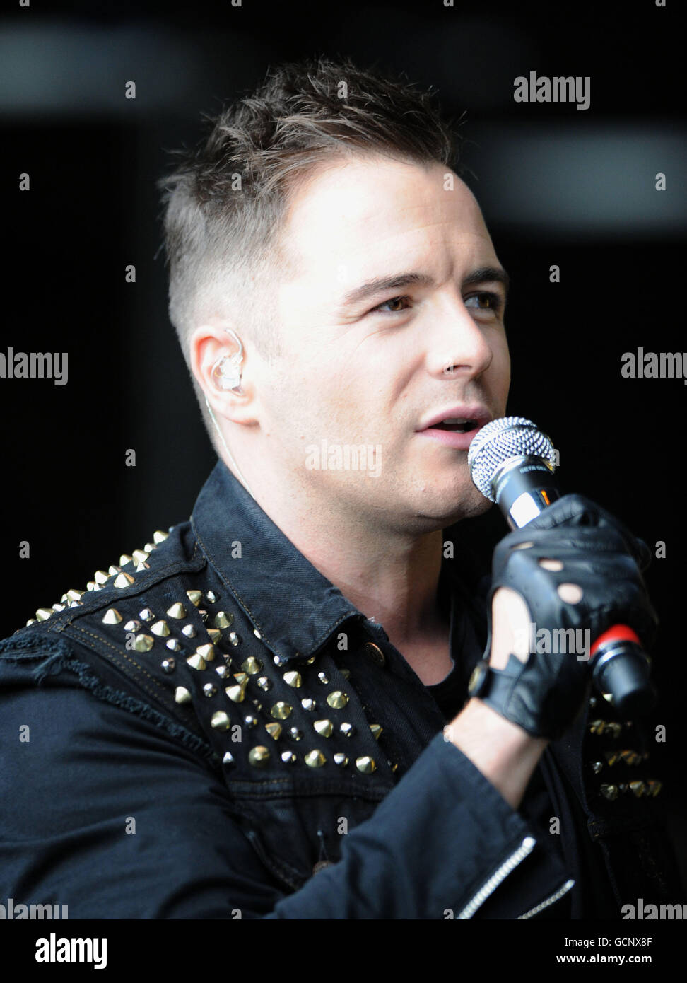 Live on stage westlife hi-res stock photography and images - Alamy