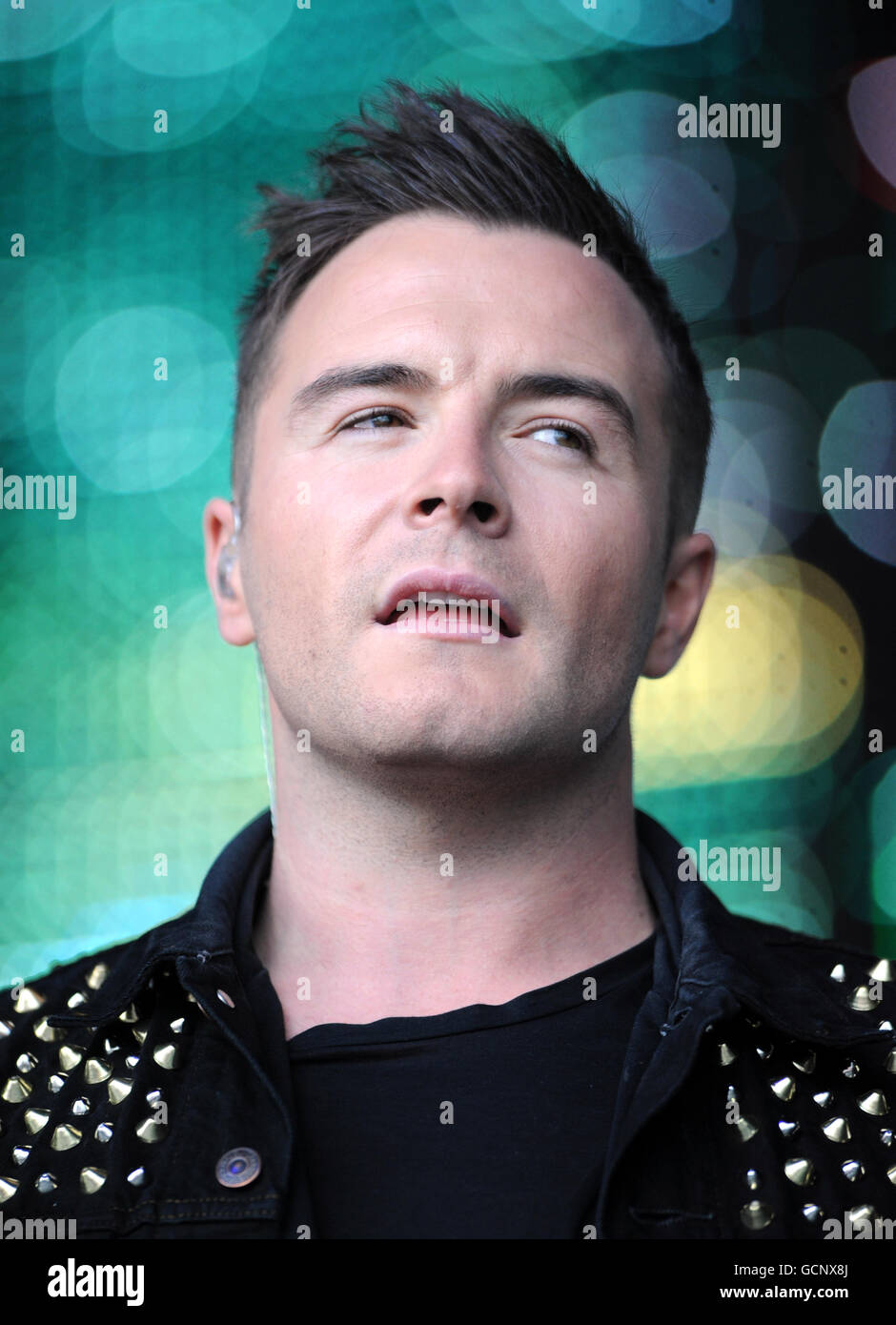 Ladies day at newbury races hi-res stock photography and images - Alamy