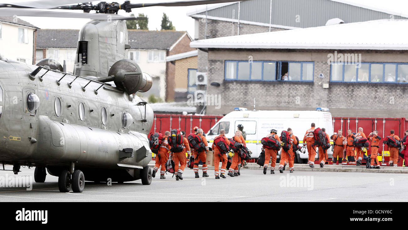 A Chinook helicopter lands with search and rescue teams at Merseyside's ...