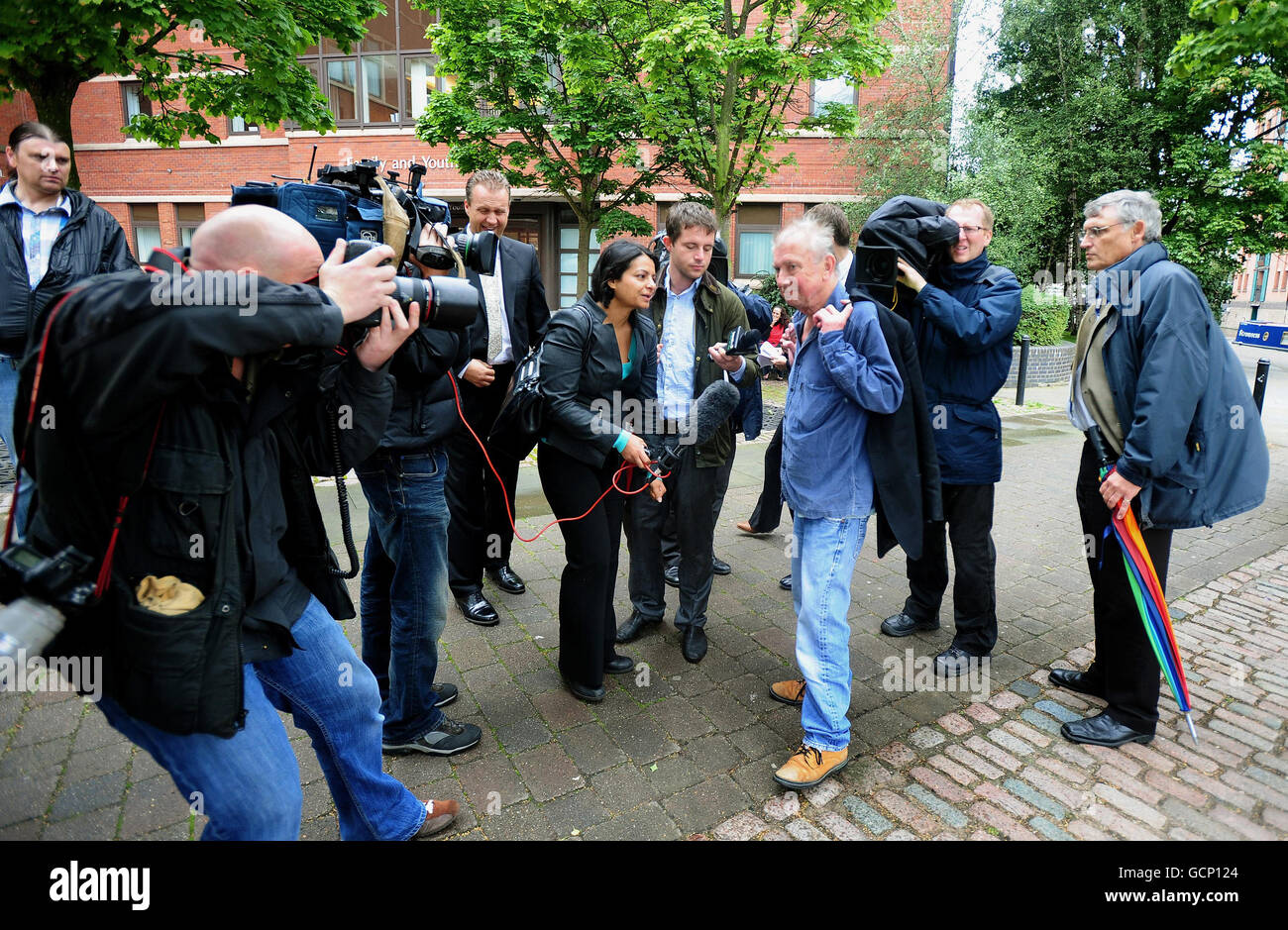 Ray Gosling in court Stock Photo - Alamy