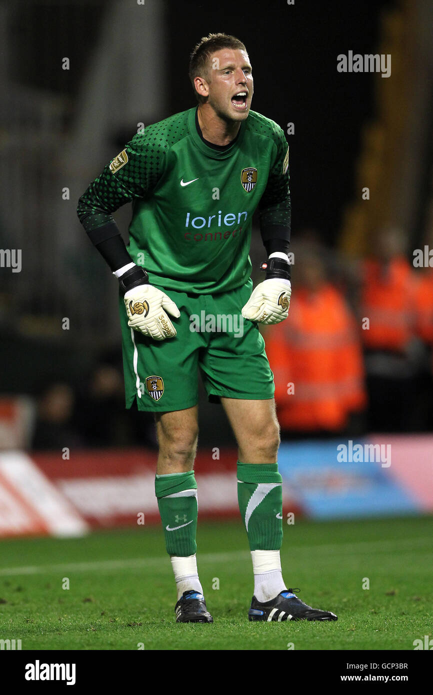 Notts county goalkeeper rob burch hi-res stock photography and images ...